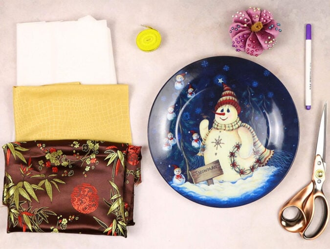 2 Fabric Circles Gift - Stunning Gift YOU Can Sew ⋆ Hello Sewing