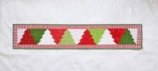 Christmas Table Runner Patterns ⋆ Hello Sewing