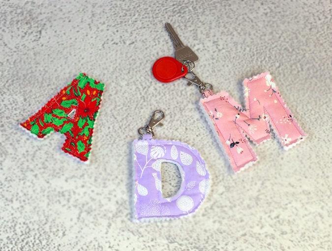 Personalized Fabric Letter Keychain [Video + Alphabet Pattern] ⋆ Hello ...