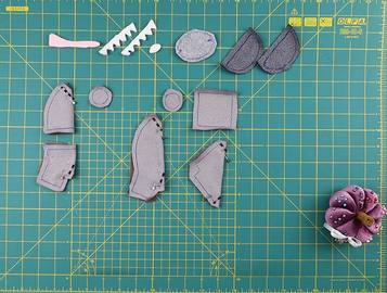 Among Us Imposter Plush Pattern And VIDEO Tutorial ⋆ Hello Sewing