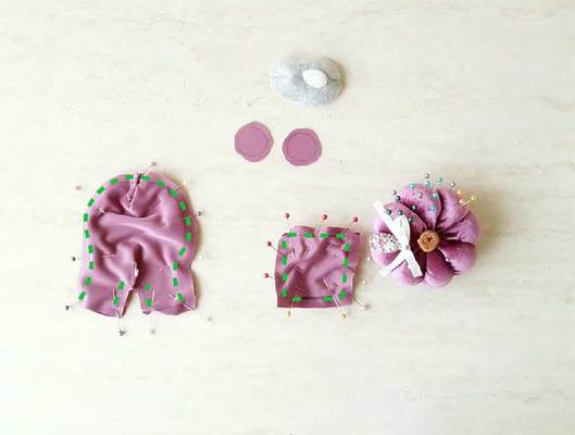 Among Us Crewmate Plush Pattern + VIDEO Tutorial ⋆ Hello Sewing