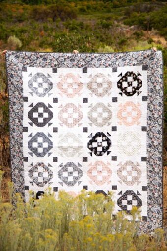 25+ Free Butterfly Quilt Patterns And Butterfly Block Templates ⋆ Hello ...