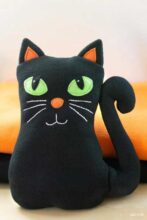 30+ Free Stuffed Cat Sewing Patterns - Adorable Plushies ⋆ Hello Sewing