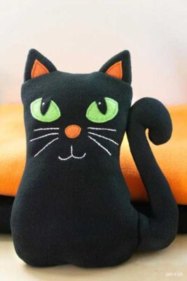 30+ Free Stuffed Cat Sewing Patterns - Adorable Plushies ⋆ Hello Sewing