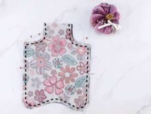 How To Make A Hen Apron | Free Chicken Saddle Pattern ⋆ Hello Sewing