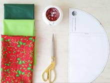 DIY Christmas Tree Napkins Tutorial And FREE Pattern ⋆ Hello Sewing