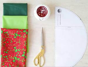 DIY Christmas Tree Napkins Tutorial And FREE Pattern ⋆ Hello Sewing