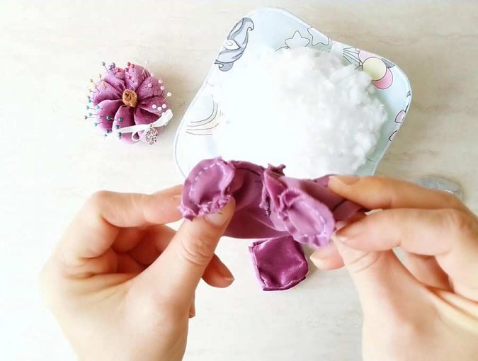 Among Us Crewmate Plush Pattern + VIDEO Tutorial ⋆ Hello Sewing