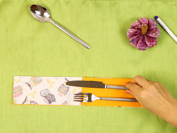 DIY Cutlery Pouch With A Napkin - Foolproof Tutorial ⋆ Hello Sewing
