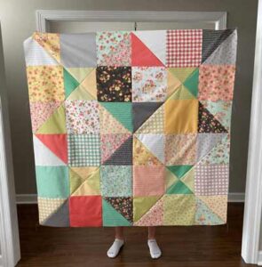 Four Patch Quilt Patterns ⋆ Hello Sewing