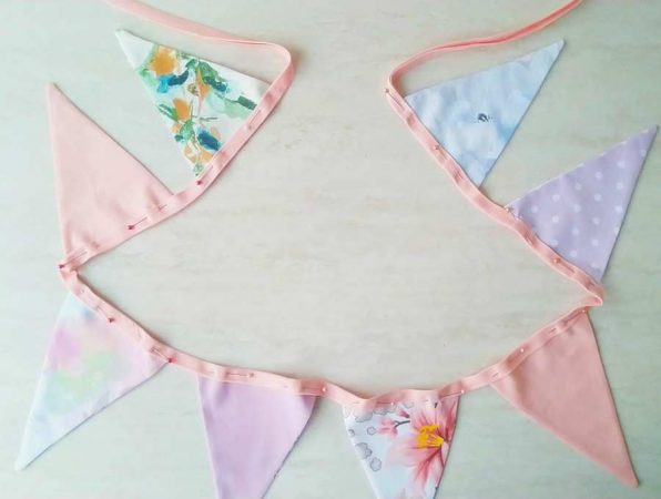 How To Make Bunting | FREE Bunting Banner Template And VIDEO ⋆ Hello Sewing