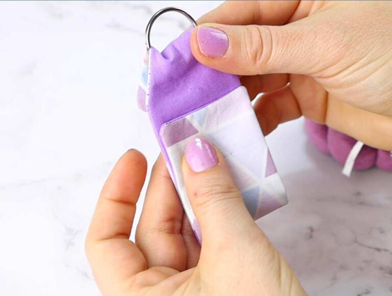 DIY Chapstick Holder Keychain / Lip Balm Holder Tutorial ⋆ Hello Sewing