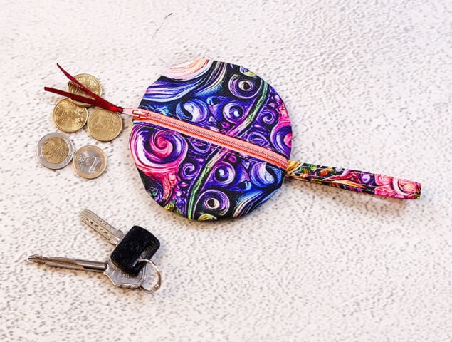 DIY Circle Earbuds Holder / Circle Coin Purse In 2 Sizes // Easy Sewing ...