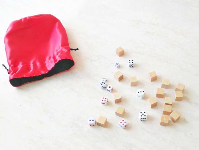 Free DIY Dice Bag Pattern And Video Tutorial (It's Reversible!) ⋆ Hello ...