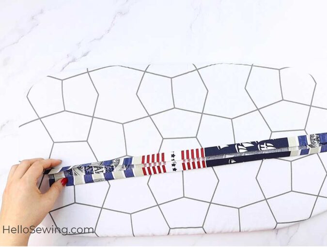 How To Make A Lanyard Out Of Fabric (Quick And Easy) ⋆ Hello Sewing