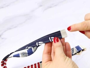 How To Make A Lanyard Out Of Fabric (Quick And Easy) ⋆ Hello Sewing