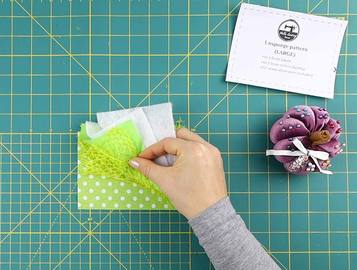 DIY Reusable Sponges // Unsponges - Zero Waste Kitchen Scrubbers ...