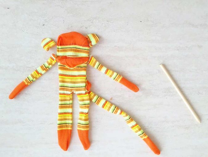 How To Make A Sock Monkey - Pattern And Video ⋆ Hello Sewing