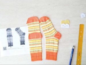 How To Make A Sock Monkey - Pattern And Video ⋆ Hello Sewing
