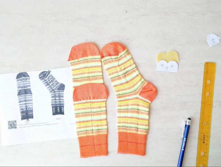 How To Make A Sock Monkey - Pattern And Video ⋆ Hello Sewing