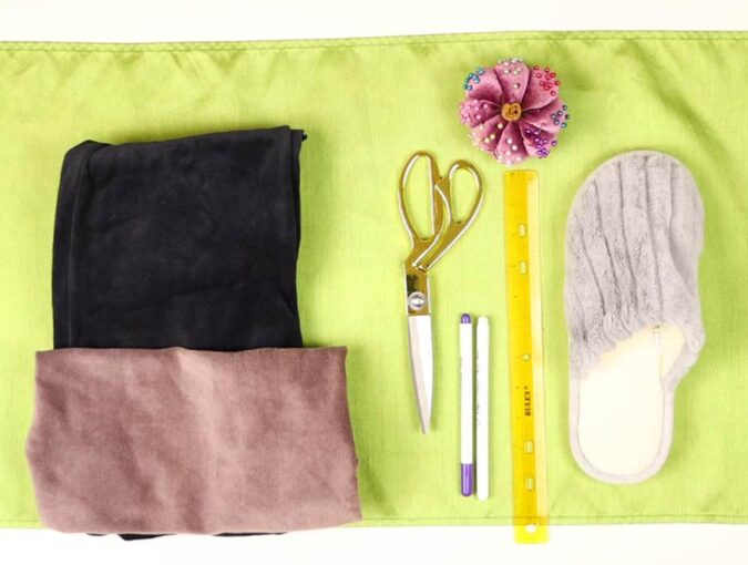 DIY Socks - How To Sew Easy Socks With Free Pattern ⋆ Hello Sewing