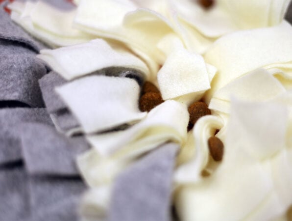 How To Make A Snuffle Mat - 3 Ways To Make A DIY Snuffle Mat ⋆ Hello Sewing