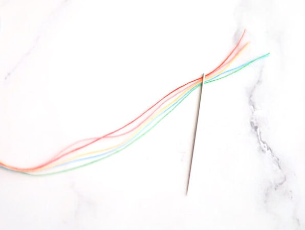 How To Thread A Needle And Tie A Knot ⋆ Hello Sewing