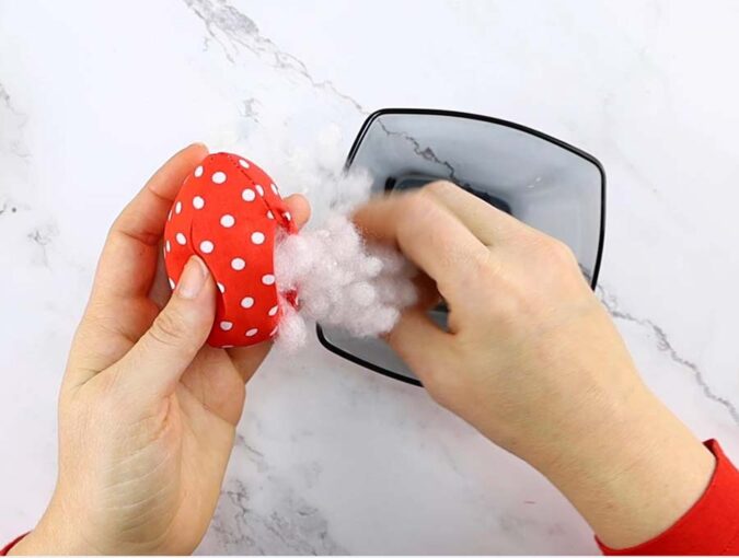 Cute Fabric Easter Egg + Free Sewing Pattern And VIDEO Tutorial ⋆ Hello ...