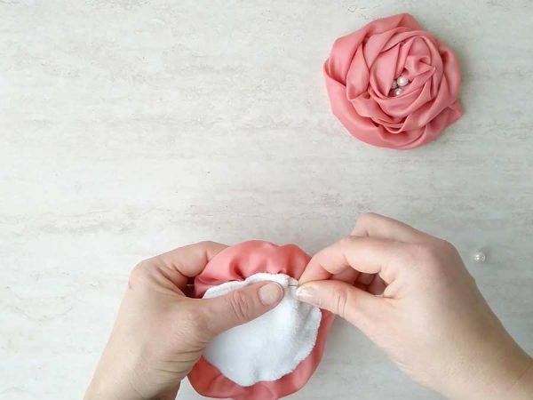 DIY: How To Make A Realistic Fabric Rose ⋆ Hello Sewing