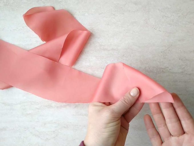 DIY: How To Make A Realistic Fabric Rose ⋆ Hello Sewing