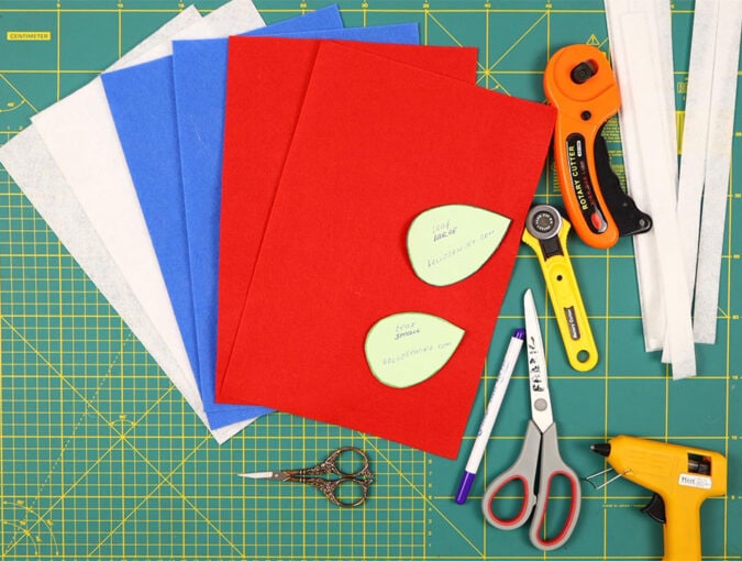 DIY Felt Leaf Garland With FREE Pattern ⋆ Hello Sewing