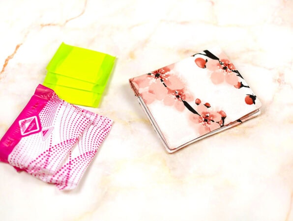 How To Sew A Sanitary Pad Pouch [Step By Step VIDEO] ⋆ Hello Sewing