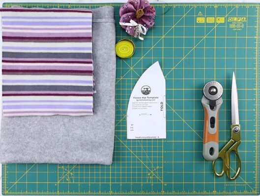 How To Sew: A Reversible Fleece Hat Pattern And Tutorial (VIDEO) ⋆ ...