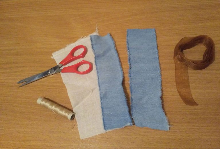 Denim Bookmark Tutorial {FREE} ⋆ Hello Sewing
