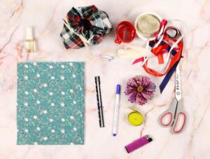 DIY Fabric Gift Bag / How To Make A Cloth Gift Bag ⋆ Hello Sewing