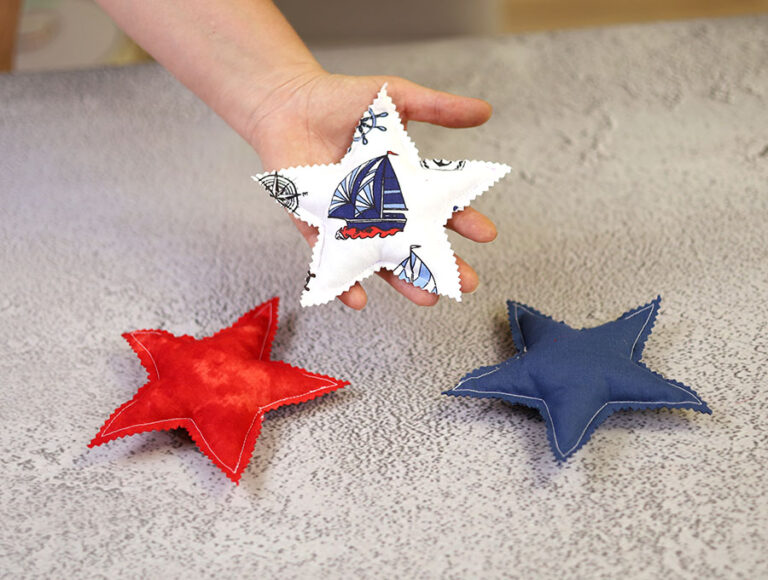 DIY Stuffed Patriotic Fabric Star | 4th July Fabric Stars Sewing ...