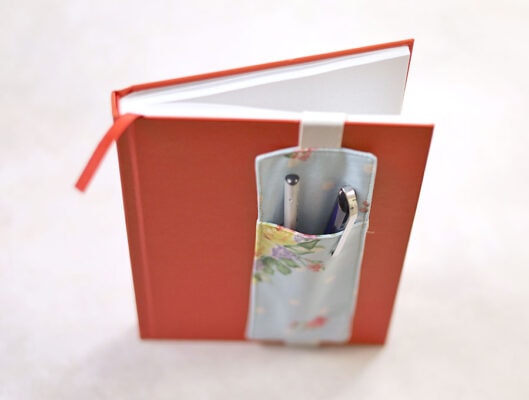 DIY Pen Holder Bookmark For ANY Notebook, Journal, Book Or Binder ⋆ ...