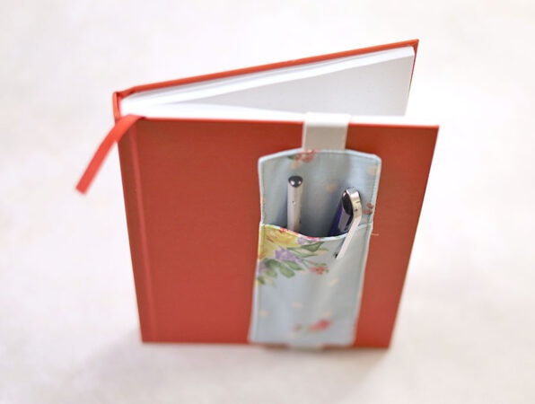 DIY Pen Holder Bookmark For ANY Notebook, Journal, Book Or Binder ⋆ ...