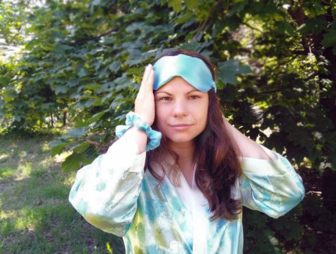 DIY Sleep Mask For Stylish Sleep - Tutorial And Free Pattern ⋆ Hello Sewing