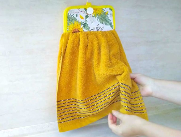 How To Make Hanging Kitchen Towels (2 Ways - Gathered Or Folded) ⋆ ...