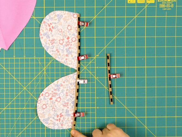 Heart-shaped Pot Holder [FREE Heart Pot Holder Pattern] ⋆ Hello Sewing