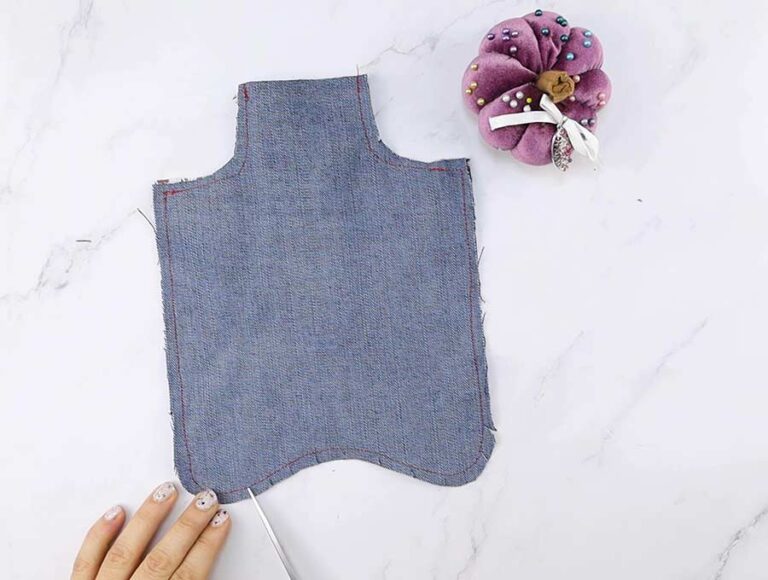 How To Make A Hen Apron | Free Chicken Saddle Pattern ⋆ Hello Sewing