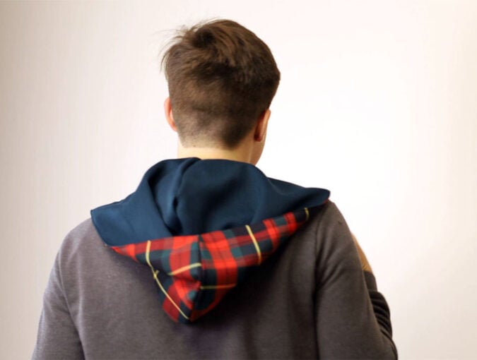 DIY Hooded Scarf - How To Make A Scoodie [Scarf With A Hood] ⋆ Hello Sewing