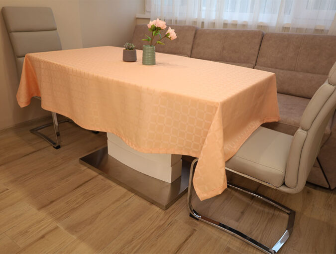 How To Make A Tablecloth To Fit ANY Table Shape Or Size ⋆ Hello Sewing