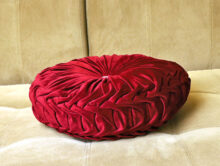 Canadian Smocking Round Pillow Tutorial [VIDEO] ⋆ Hello Sewing