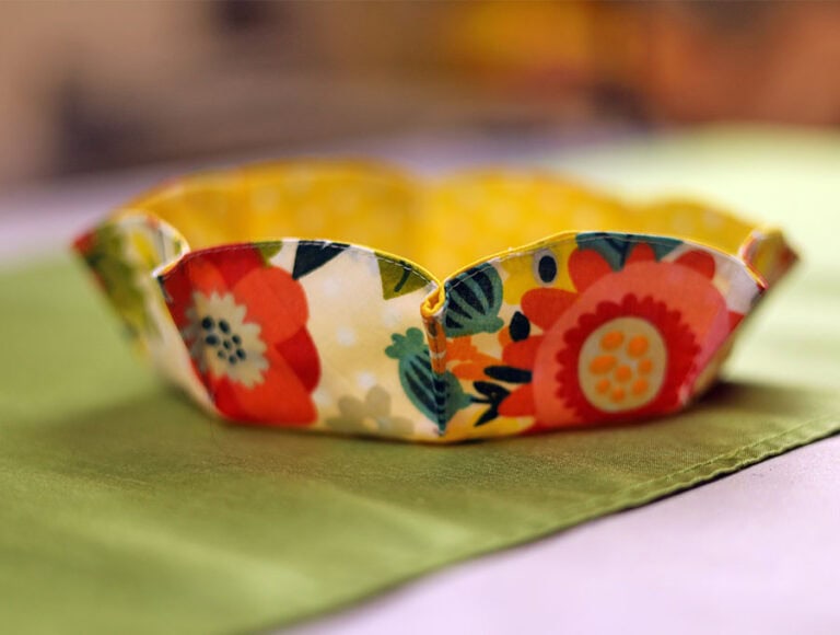 DIY Round Fabric Trinket Tray ⋆ Hello Sewing