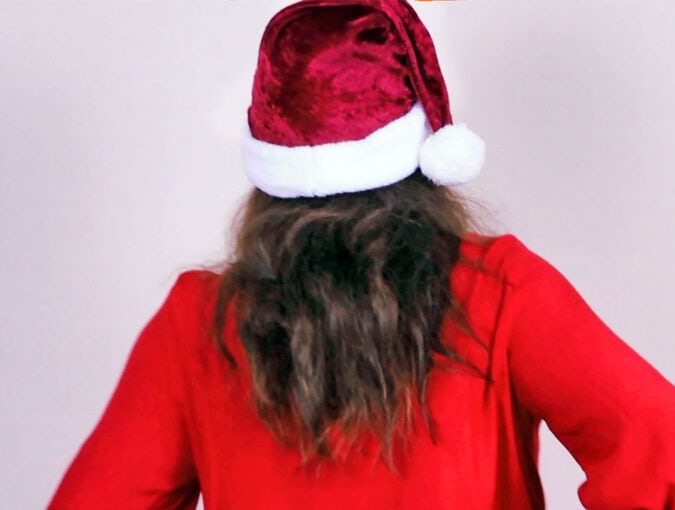 DIY Santa Hat With Sewing Pattern In 4 Sizes [VIDEO] ⋆ Hello Sewing