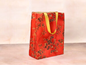 How To Sew A Lined Gift Bag In ANY Size You Want ⋆ Hello Sewing