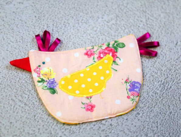 DIY Chicken Coasters With Free Sewing Pattern ⋆ Hello Sewing