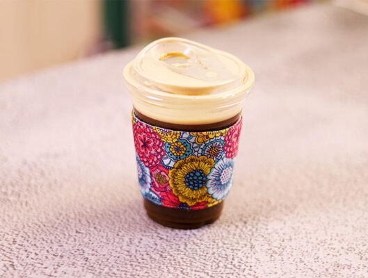 DIY Coffee Cup Cozy // Coffee Cosy Sewing Pattern ⋆ Hello Sewing